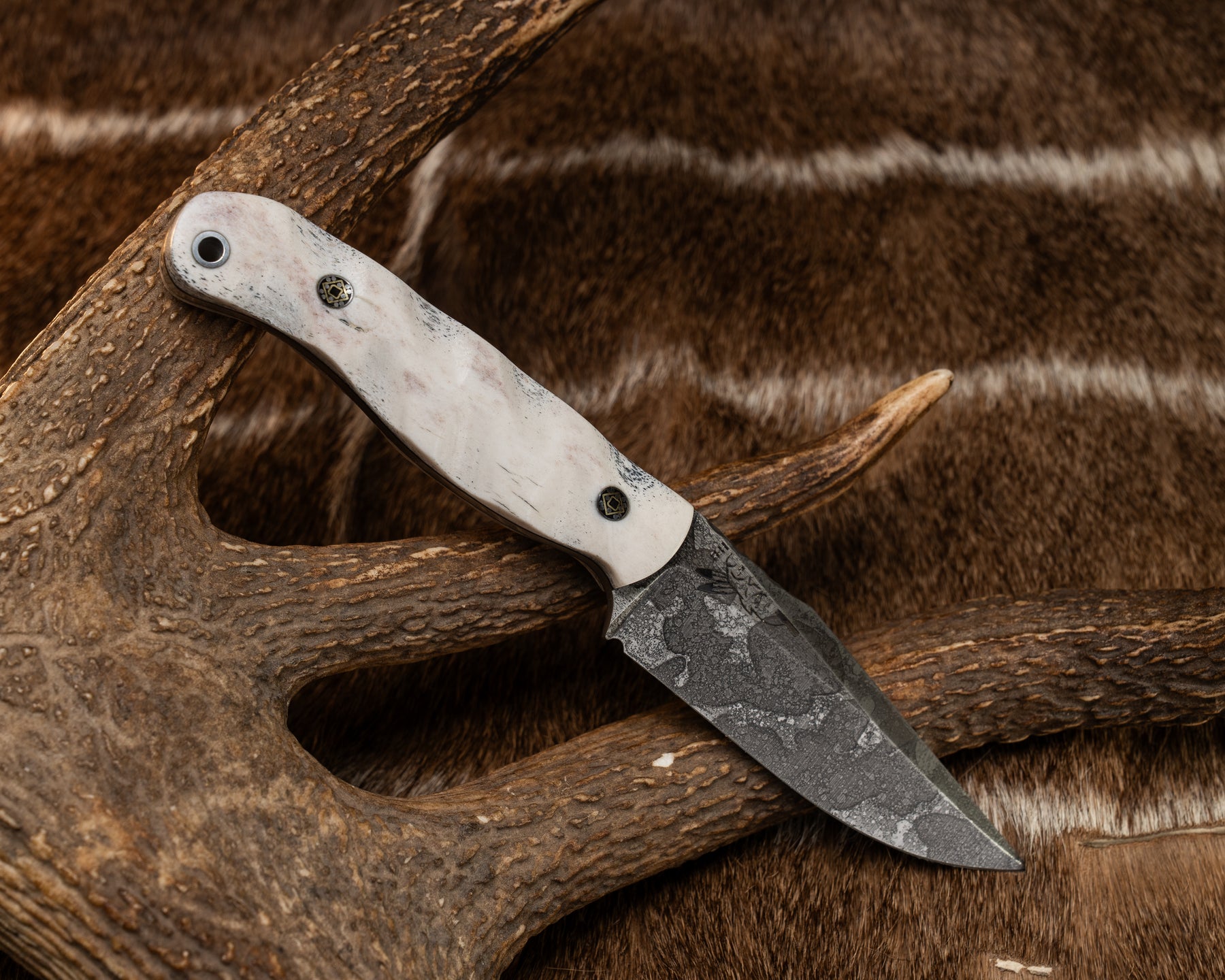 Drop Point Scalper - CO Elk Antler, Mosaic Pins, Aluminum Lanyard Pin ...