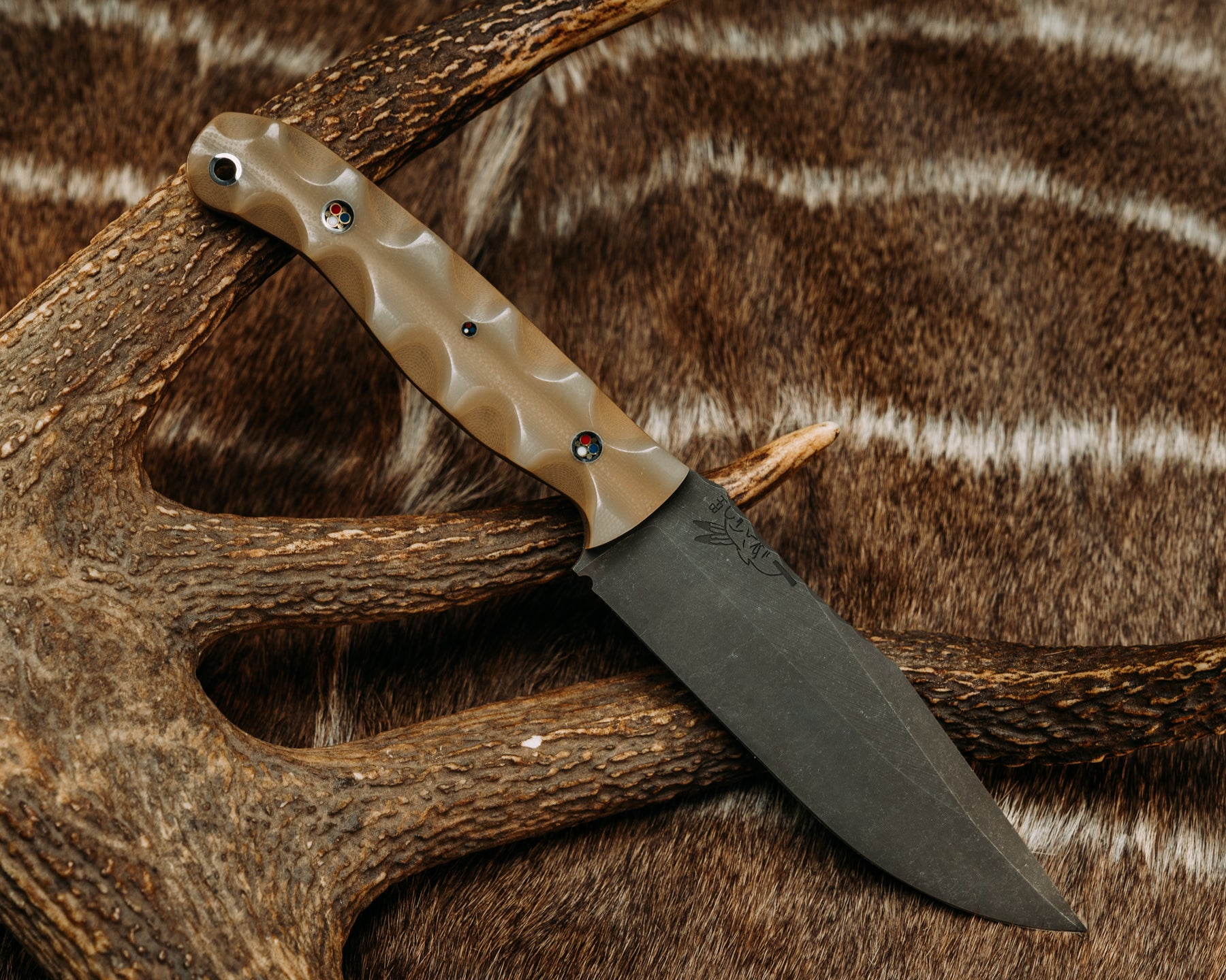 Crow Scout Drop Point - Ghost G10 Over Coyote G10, Patriot Mosaic Pins ...