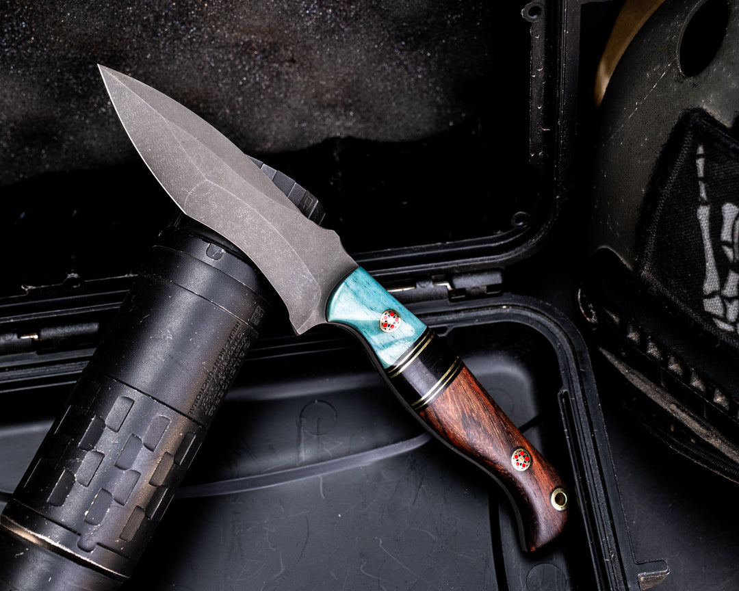 Extremis MK1- Dyed Giraffe, Black G10 and Brass Pin Striping, Bison Ho ...