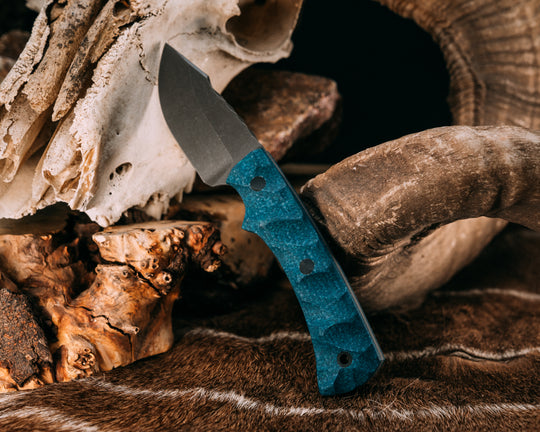 Beef Harpoon- Admiral Blue Jute Micarta, CF Pins, CF Lanyard Pin, Chao ...