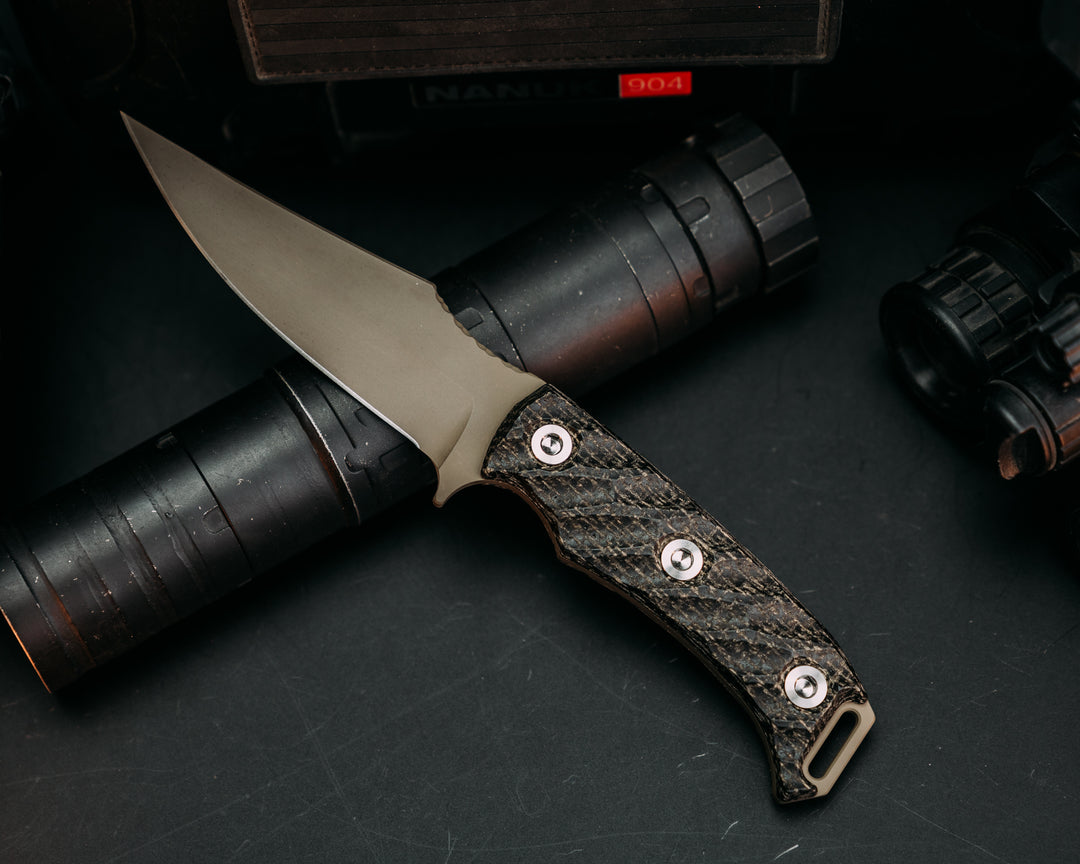 Tosahwi - Black Burlap Micarta, FDE Cerakote, Ti Allen Bolts, Iron Gri ...