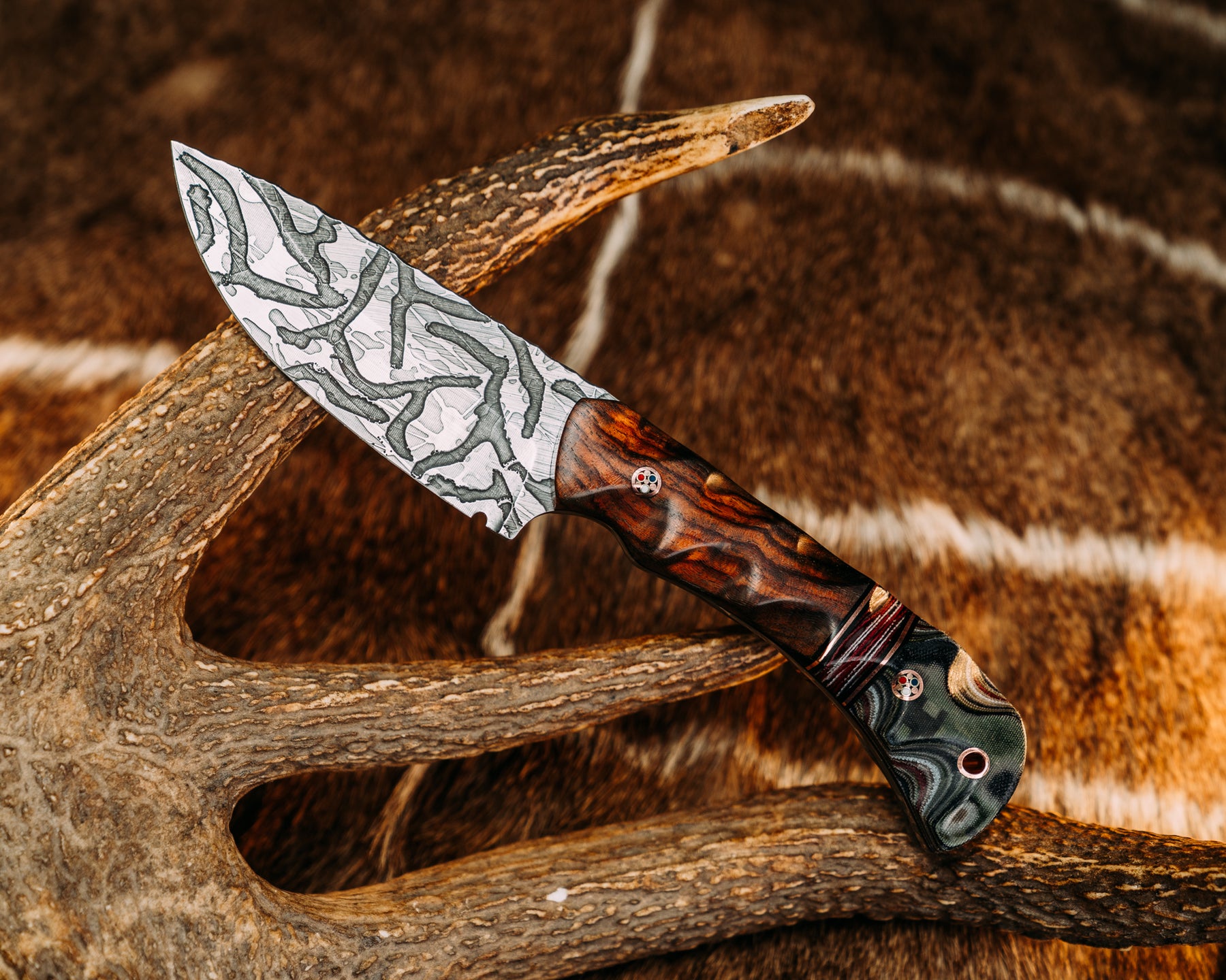 Cavner - Desert Ironwood, Black G10 & Copper Pin Striping, American Fl ...