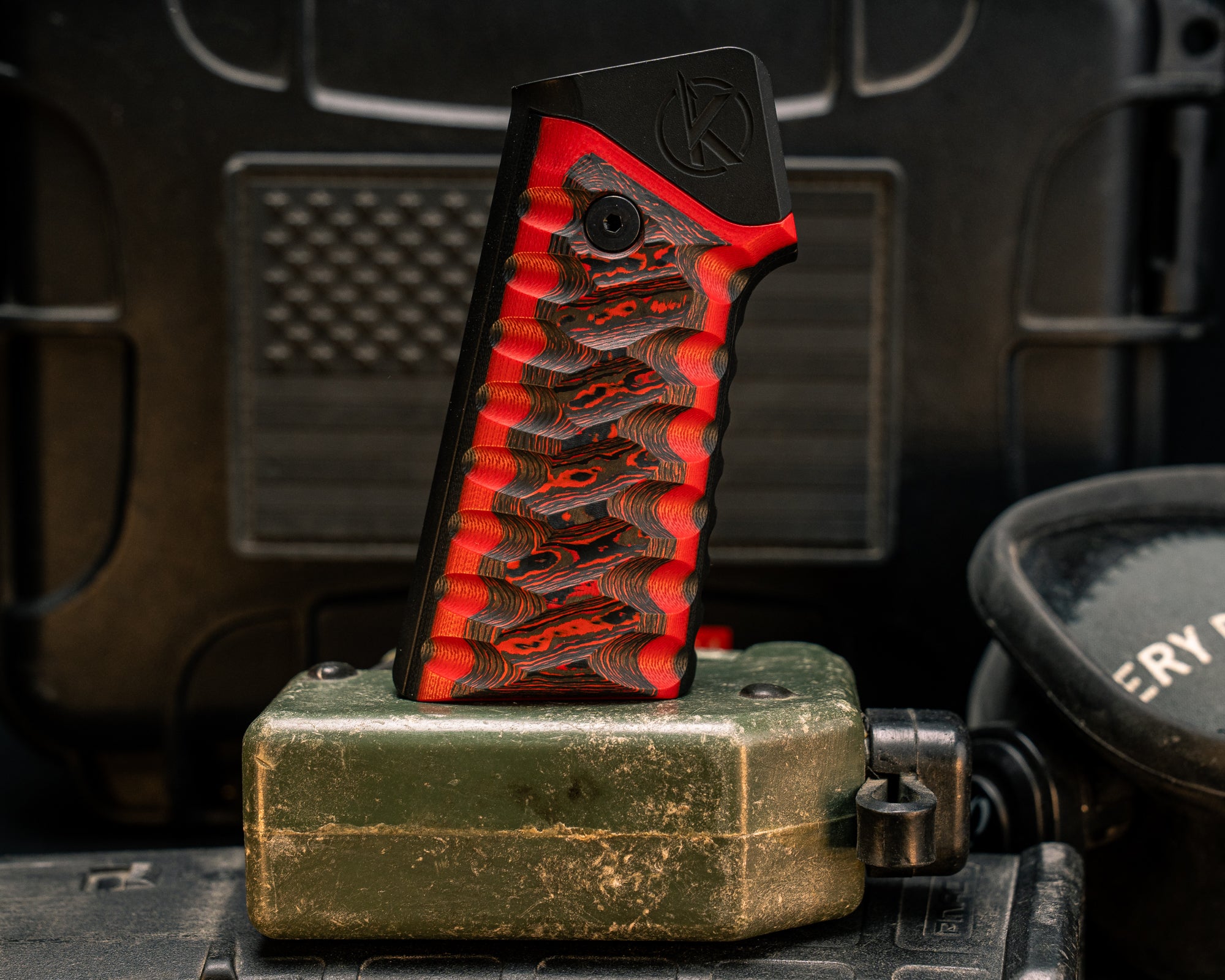 HFB x Kinetic Grip System - Lava Flow FAT Carbon On Cherry Red and Bla ...
